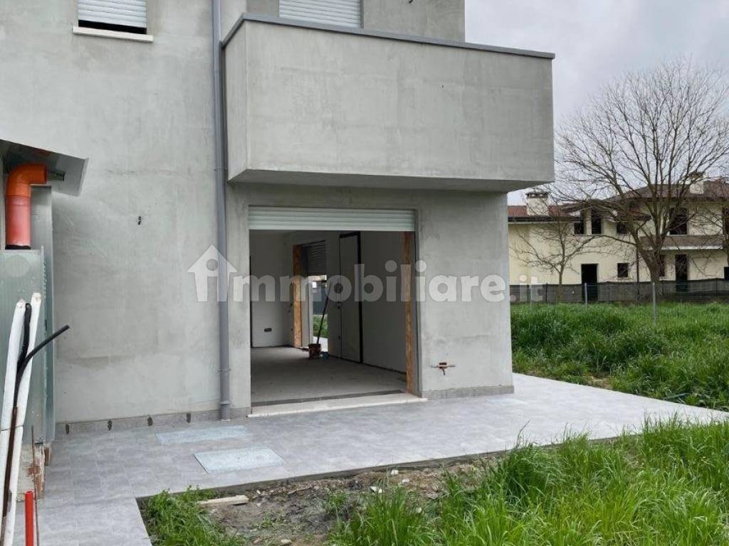 Sale Two-family villa in via Sant'Antonio Due Carrare. New, parking ...