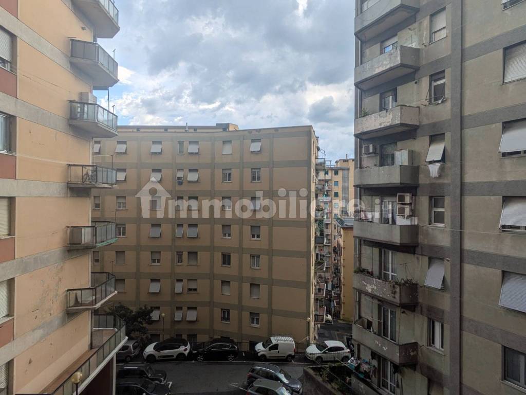 Vendita Appartamento Genova. Trilocale in via Mario Tosa 35. , rif ...