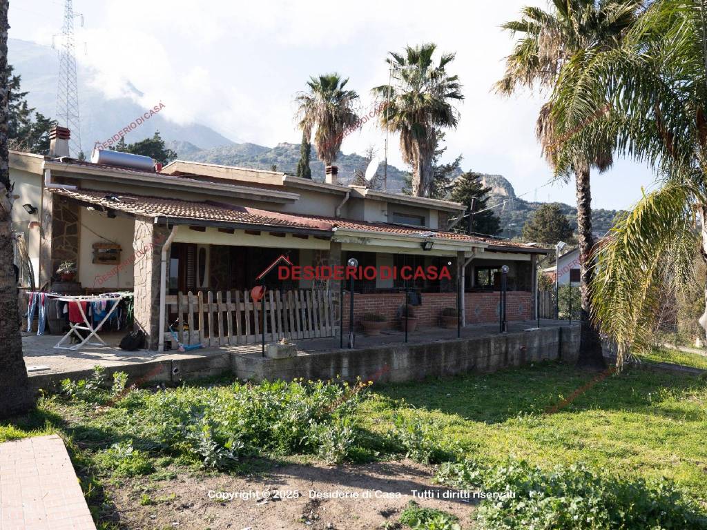 Vendita Villa unifamiliare in Contrada Franco Termini Imerese. Buono ...