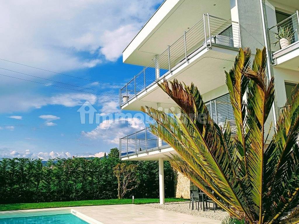 Vendita Appartamento Bardolino. Trilocale in via Oliveto 12/38. Ottimo ...