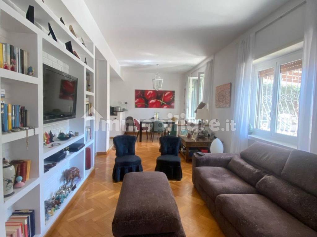 Vendita Appartamento in via Raffaele Cappelli. Roma. Ottimo stato ...