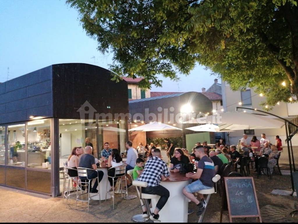 Bar piazza Vittorio Veneto 13, Galliate, Rif. 119550557 - Immobiliare.it