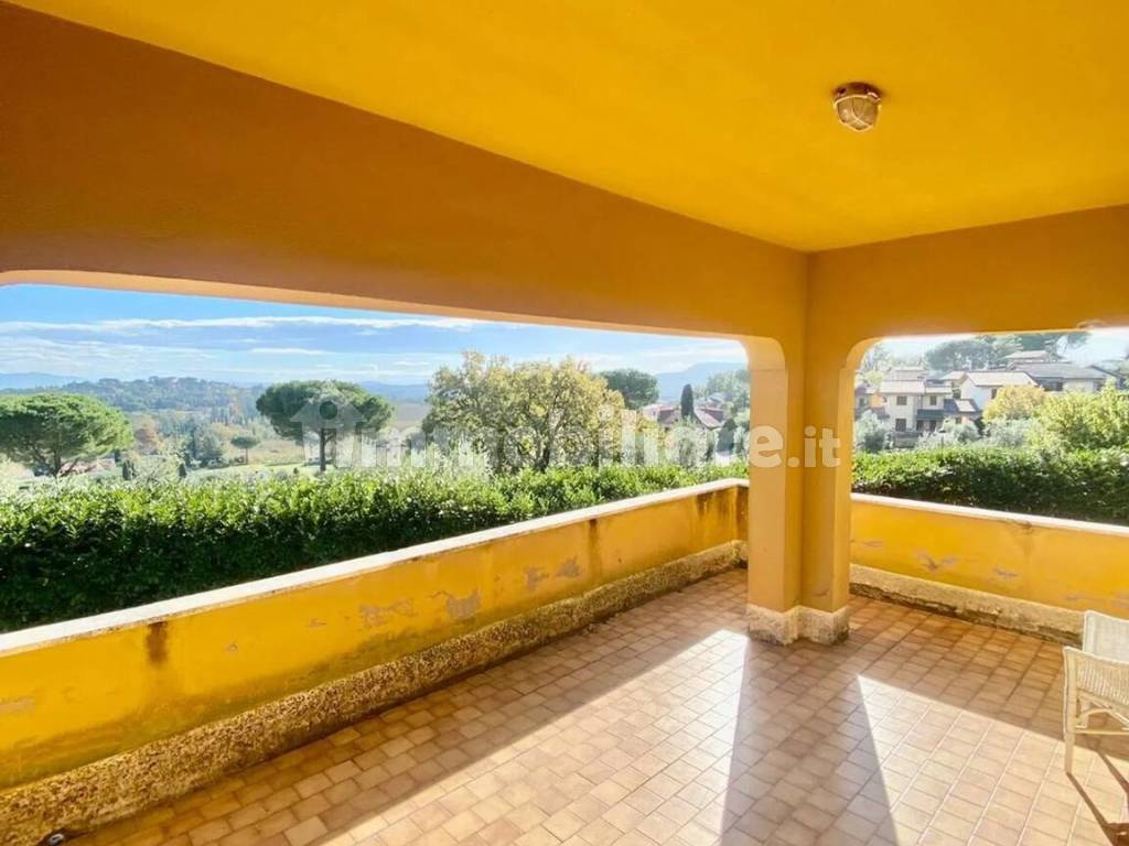 Vendita Villa bifamiliare in via Dei Lupercali, 10 Sutri. Buono stato ...