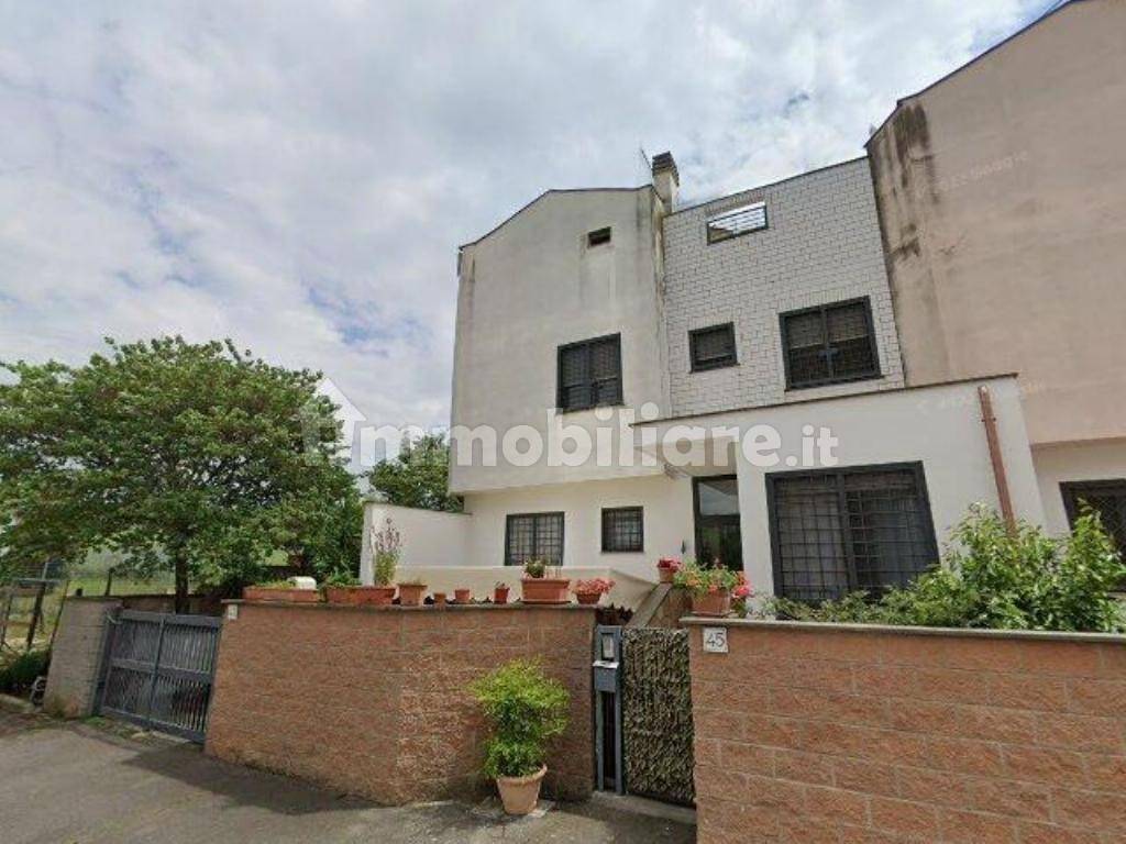 Asta per appartamento, via Forno Casale, 43, 00131 Roma Italia - 00131 ...