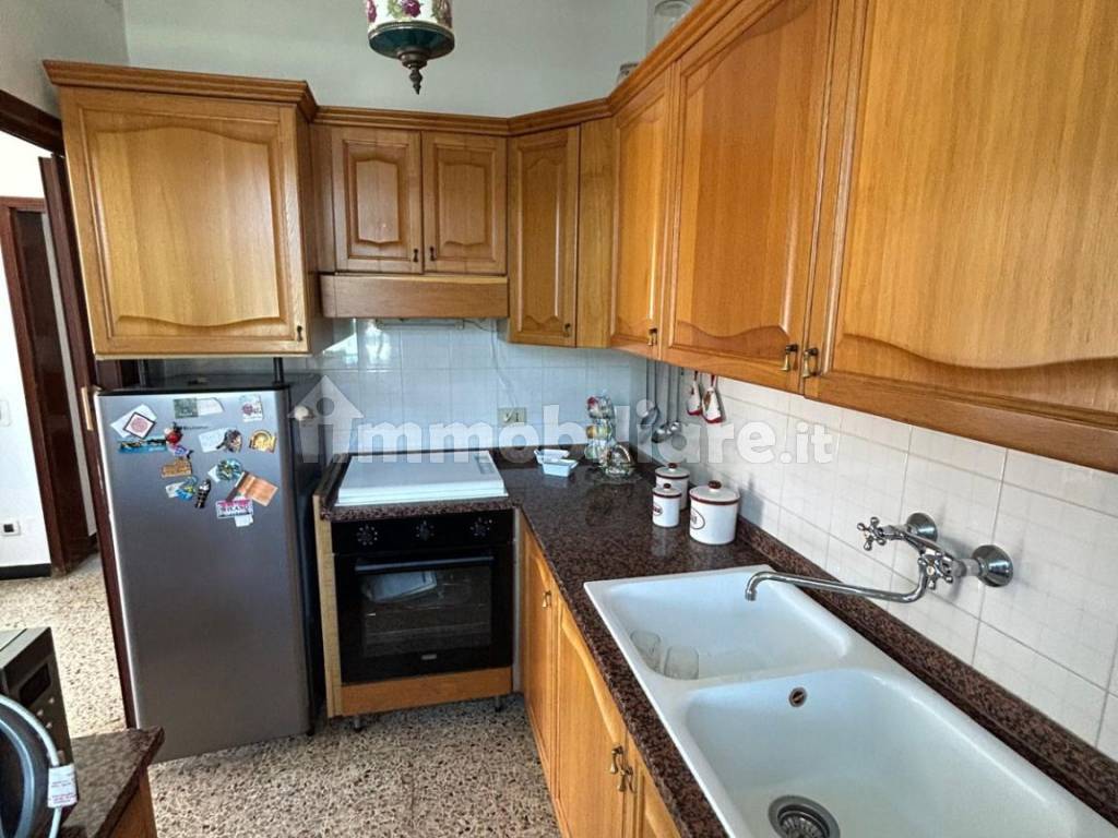 Vendita Appartamento in via Antonio Fogazzaro 19. Cecina. Buono stato ...