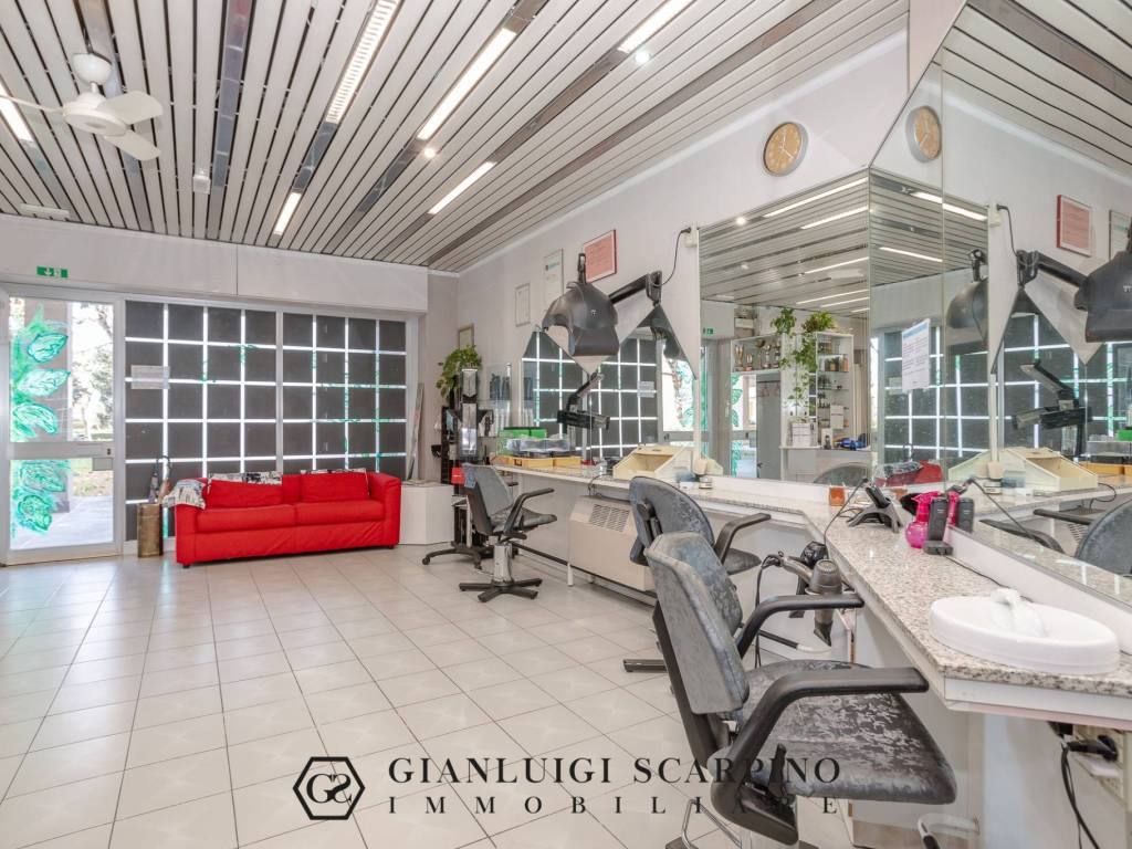 Parrucchiere - Barbiere viale Duilio Broccoli 2D, Castel San Pietro Terme, Rif. 119587843 ...