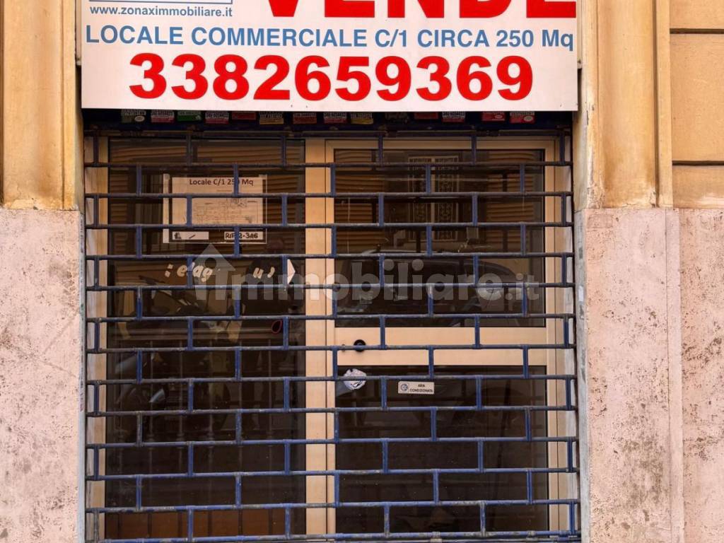 Locale commerciale via Cutilia 19, Roma, Rif. 119607457 - Immobiliare.it