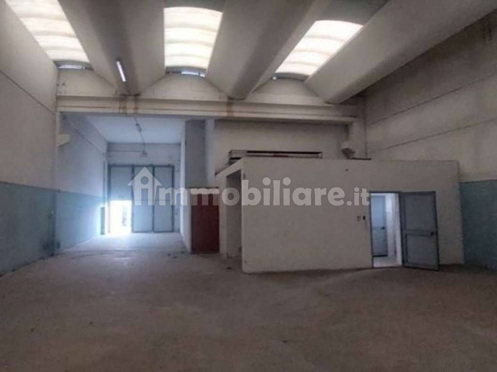 Capannone via via Turati 29, Quinzano d'Oglio, Rif. 119625811 ...