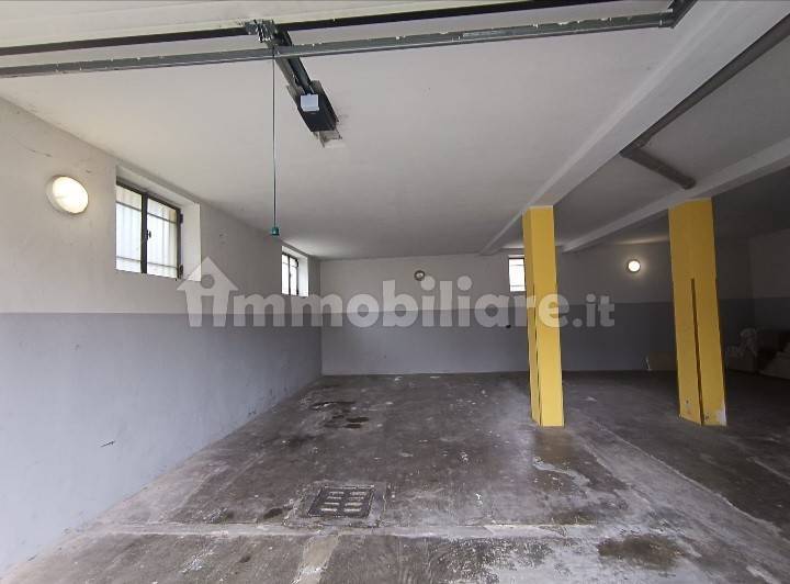 Magazzino - Deposito via della Vittoria, Rho, Rif. 119629658 - Immobiliare.it