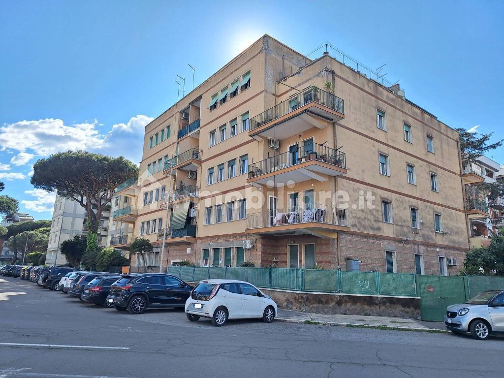 Vente Appartement Rome. Appartement 4 chambres en piazza Alberto ...