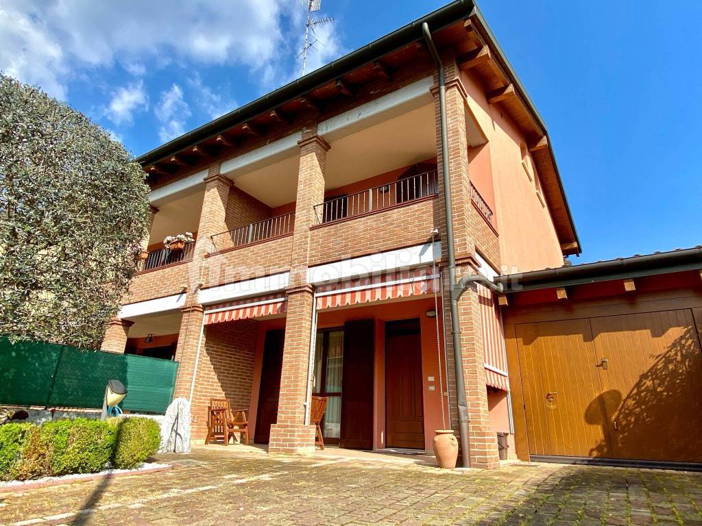 Vendita Villa a schiera in via Pietro Alberti San Martino in Rio ...