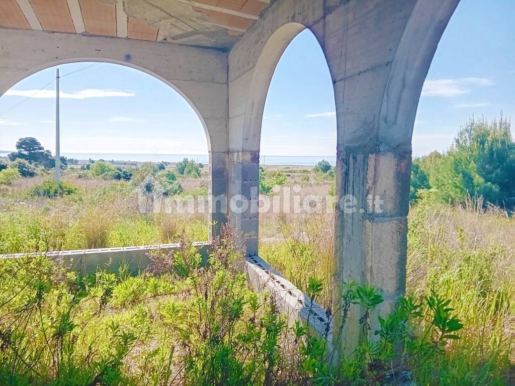 Vendita Villa unifamiliare in via Domenico Modugno Salve. Posto auto ...