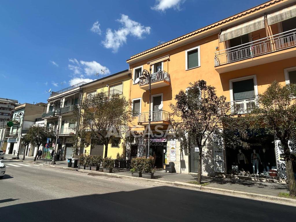 Vendita Appartamento Velletri. Trilocale in via Lata. Buono stato ...