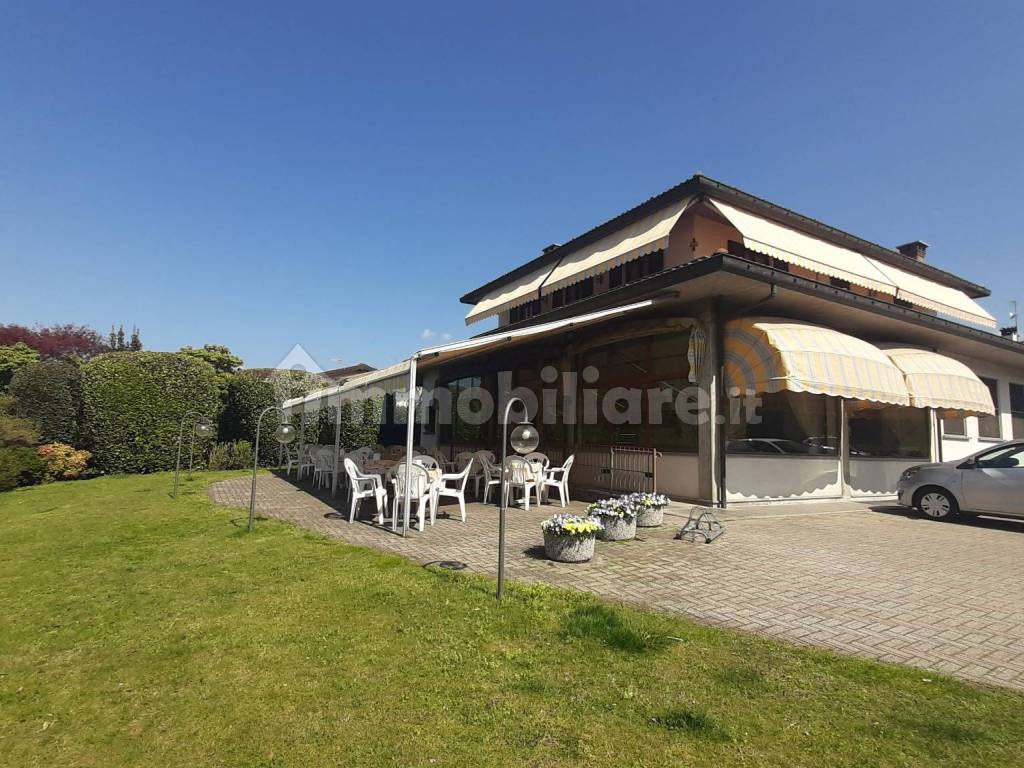 Sale Two-family villa in via Montenero 32 Monvalle. Good condition ...