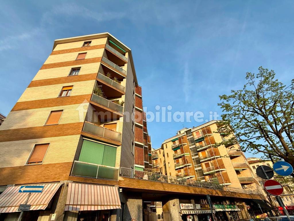 Vendita Appartamento Saronno. Trilocale in via Generale Antonio Cantore ...