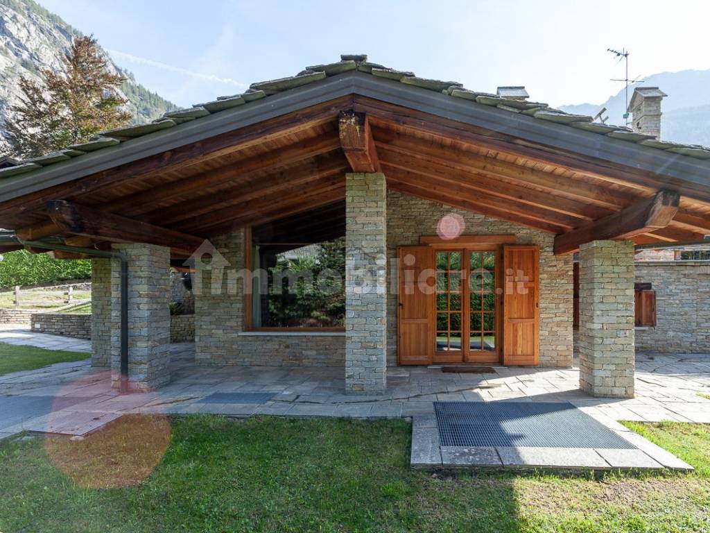 Vendita Chalet in Strada Grand Ru 12a Courmayeur. Posto auto, 225 m² ...