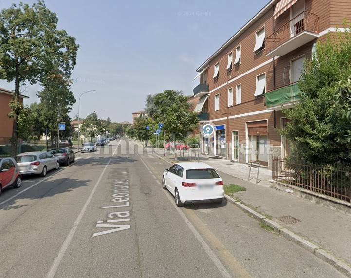 Locale commerciale via Leonardo da Vinci, Piacenza, Rif. 119833772 ...