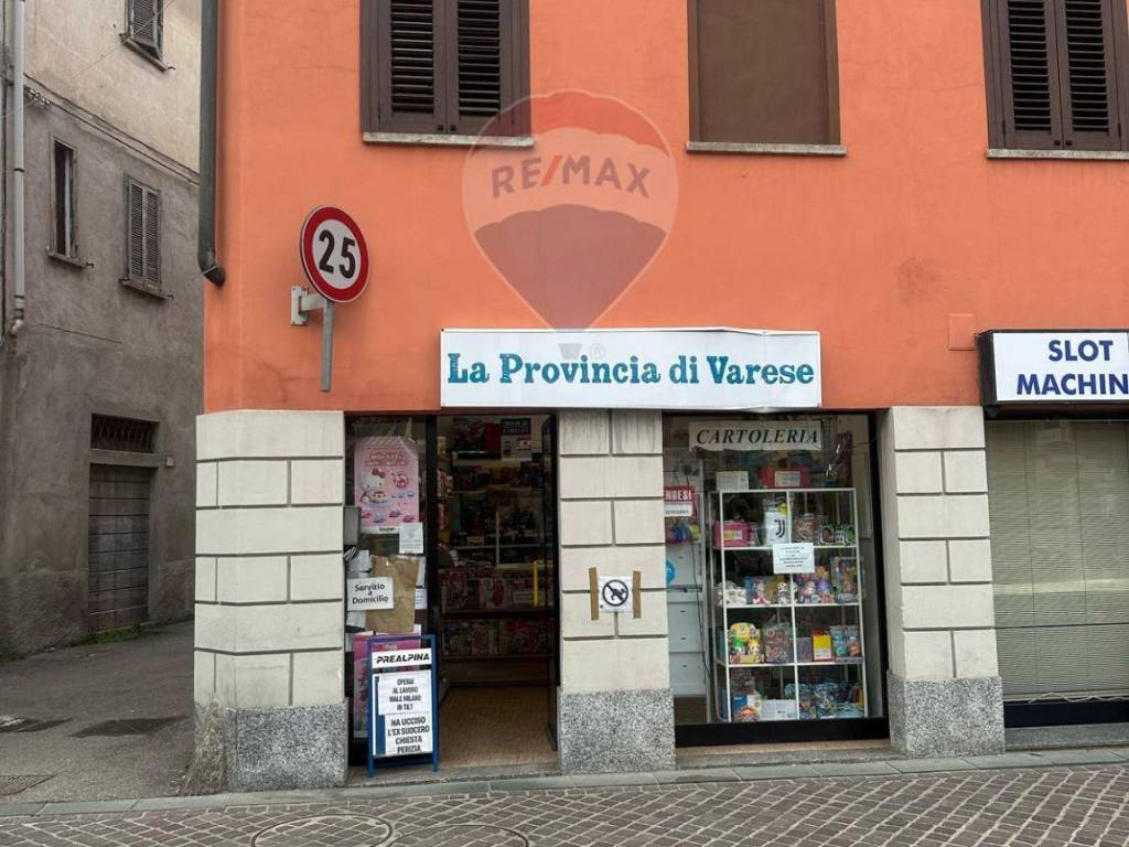 Edicola piazza san Giulio 1, Cassano Magnago, Rif. 119841298 ...