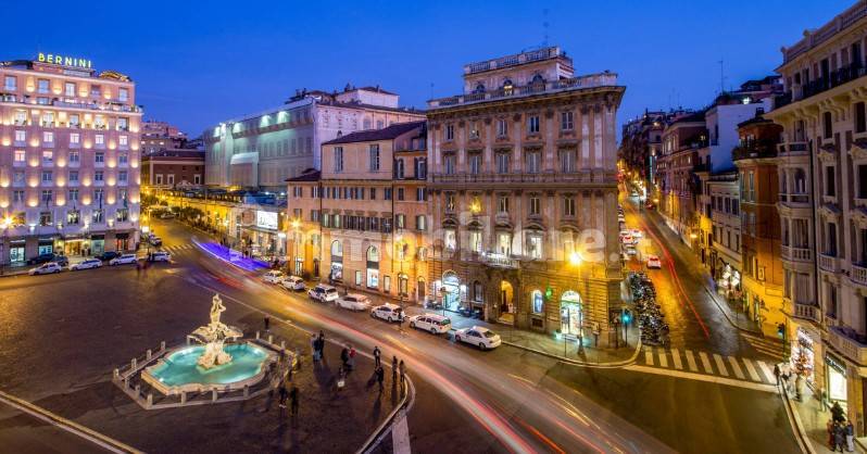 Locale commerciale via Barberini, Roma, Rif. 119856796 - Immobiliare.it