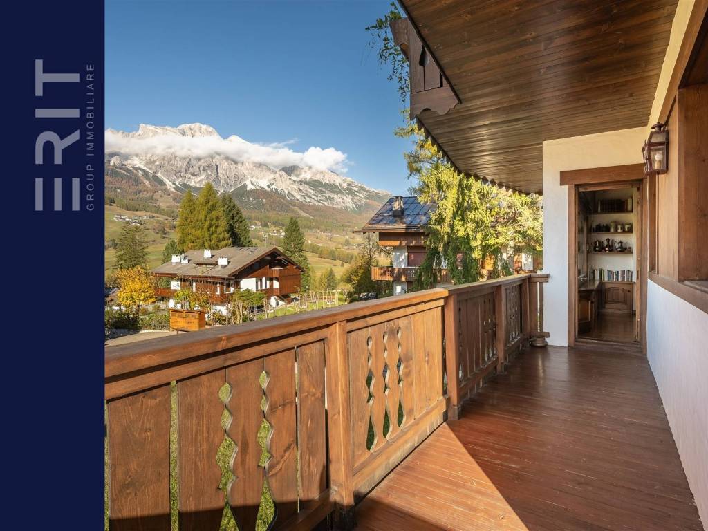 Vendita Appartamento in via Roma. Cortina d'Ampezzo. Buono stato, primo ...