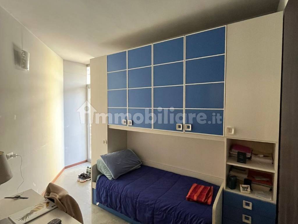 Stanza singola in affitto, affittasi camera singola via Giuseppe Giusti ...