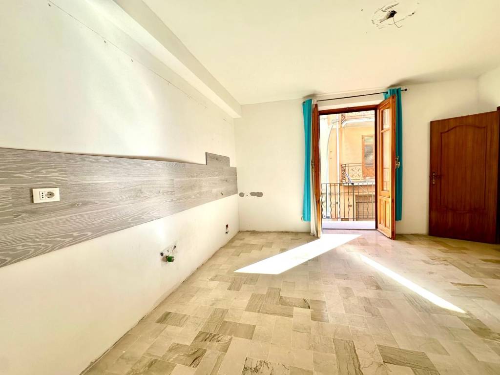 Vendita Appartamento Balestrate. Trilocale in via Pompeo Vannucci. Buono stato, primo piano, con ...