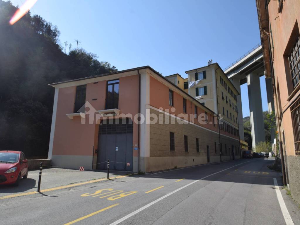 Magazzino - Deposito via Ovada 2r, Genova, Rif. 119159719 - Immobiliare.it