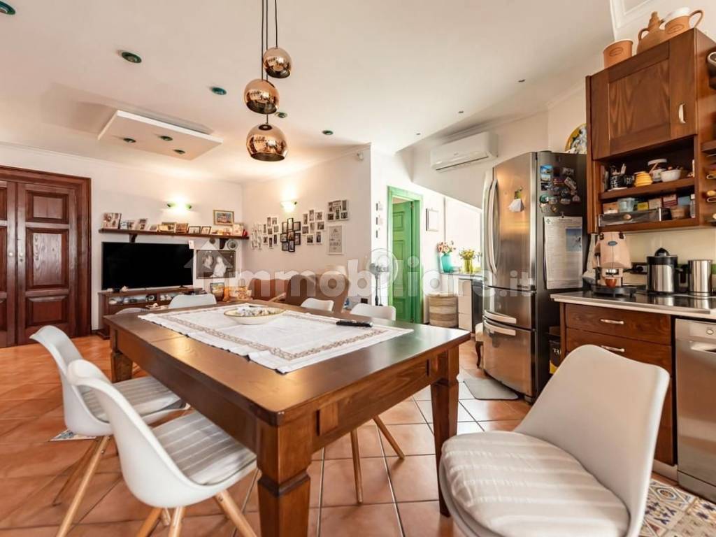 Sale Apartment in via Giovanni della Rocca 23. Boscoreale. Excellent ...