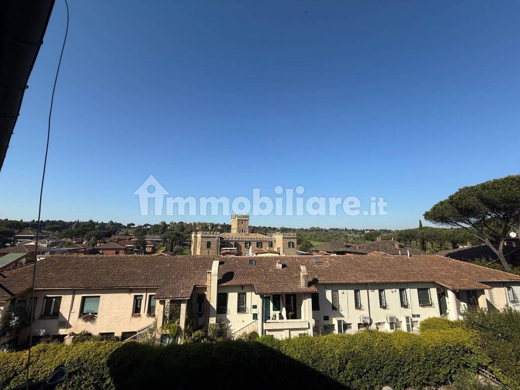Vendita Appartamento Roma. Quadrilocale in via di San Tarcisio. Da ...