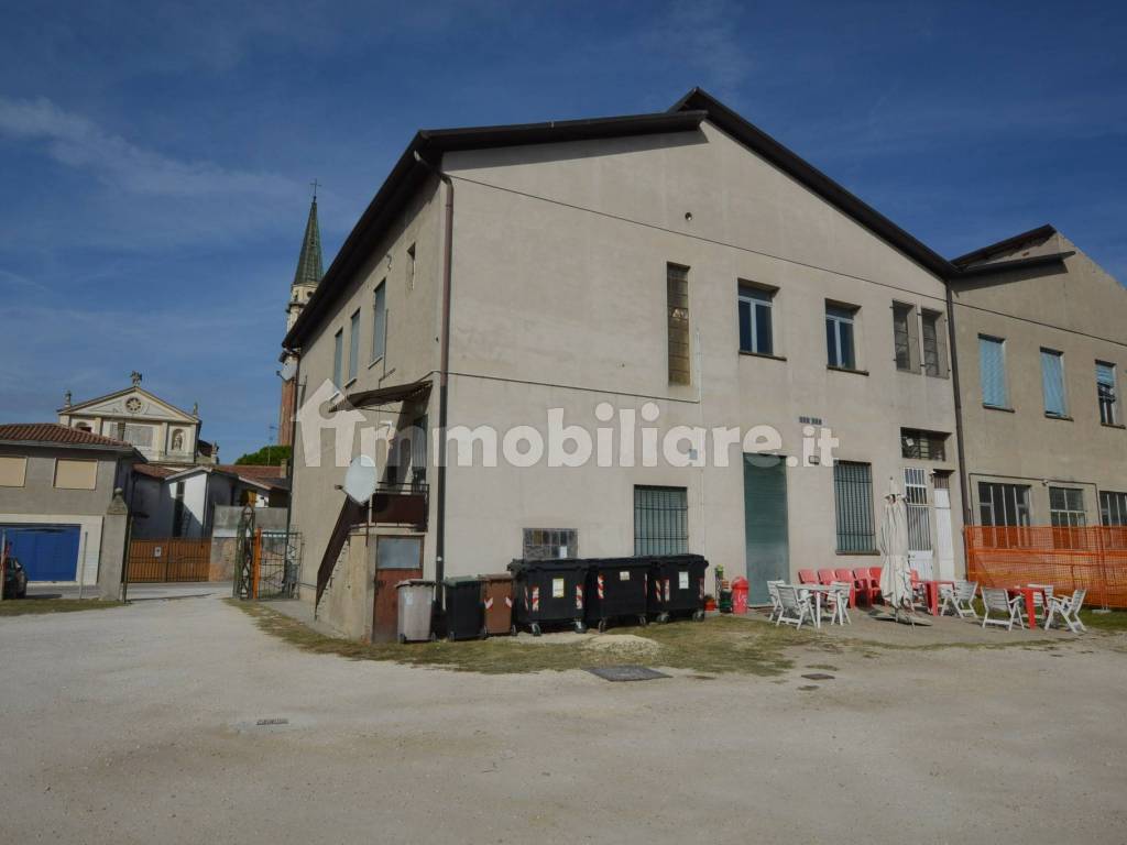 Palazzo - Edificio via Giuseppe Mazzini, Villa Estense, Rif. 119932796 ...