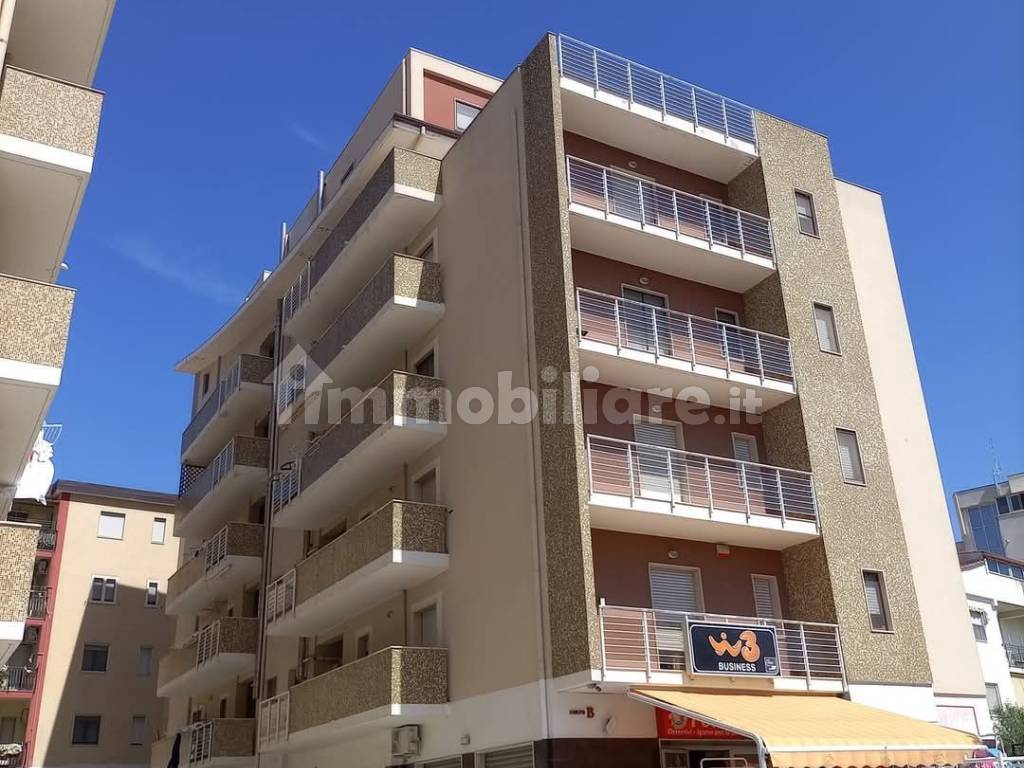 Ufficio - Studio via Principato di Monaco 3, Crotone, Rif. 119902130 ...