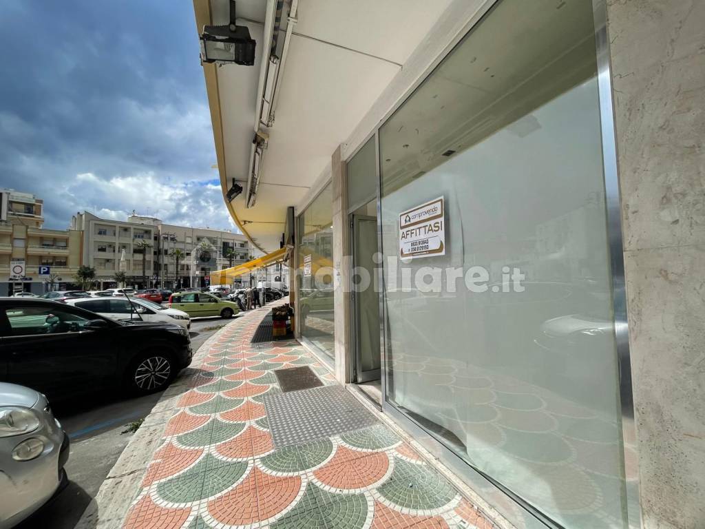 Locale commerciale corso Roma, Gallipoli, Rif. 119940396 - Immobiliare.it