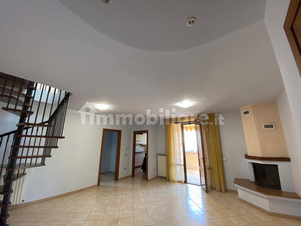 Affitto Appartamento San Felice sul Panaro. Trilocale in via degli ...