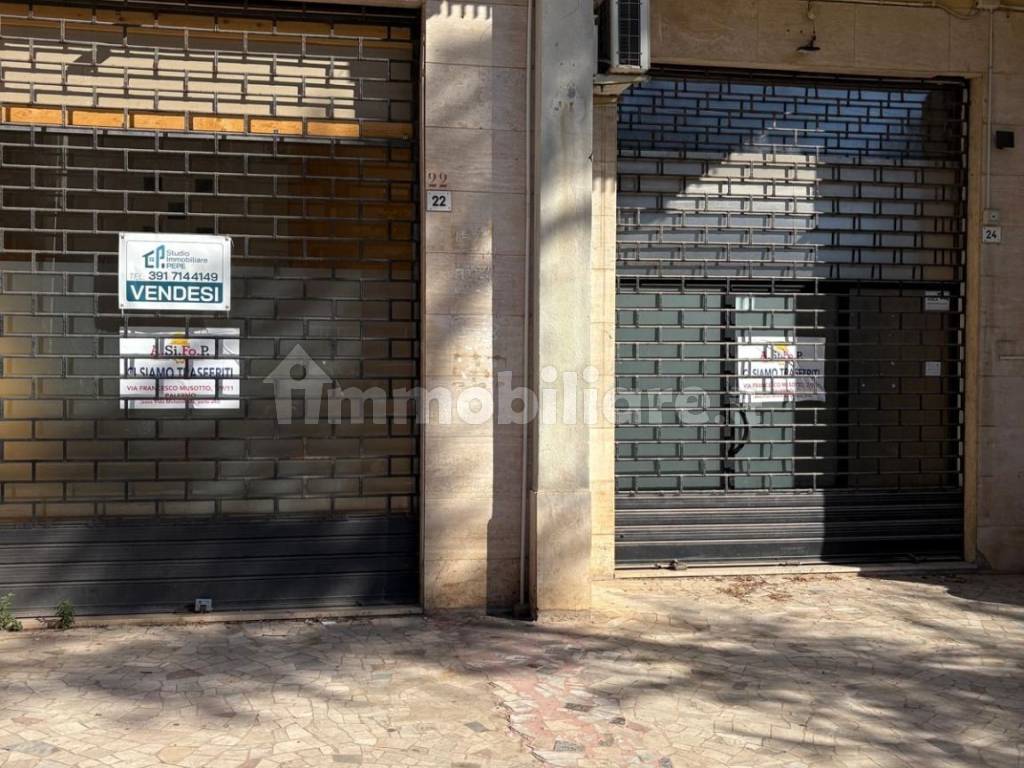Locale commerciale via Enrico Fermi 22, Palermo, Rif. 119996802 ...