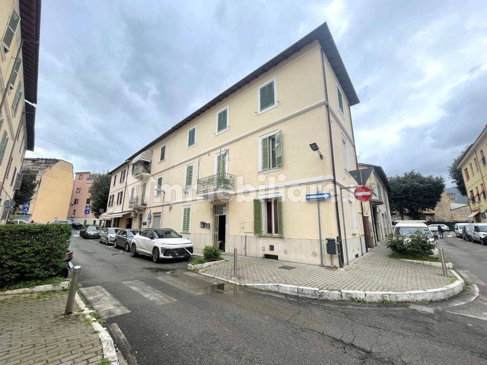Vendita Open space in via Andrea Costa Terni. Riscaldamento autonomo ...