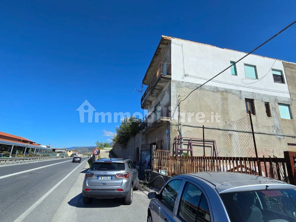 Vendita Appartamento Fuscaldo. Trilocale in Contrada Acqua degli Orsi ...