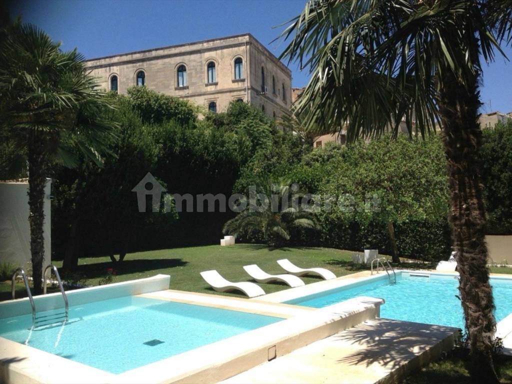 Palazzo - Edificio ottimo stato, Ragusa, Rif. 120017916 - Immobiliare.it