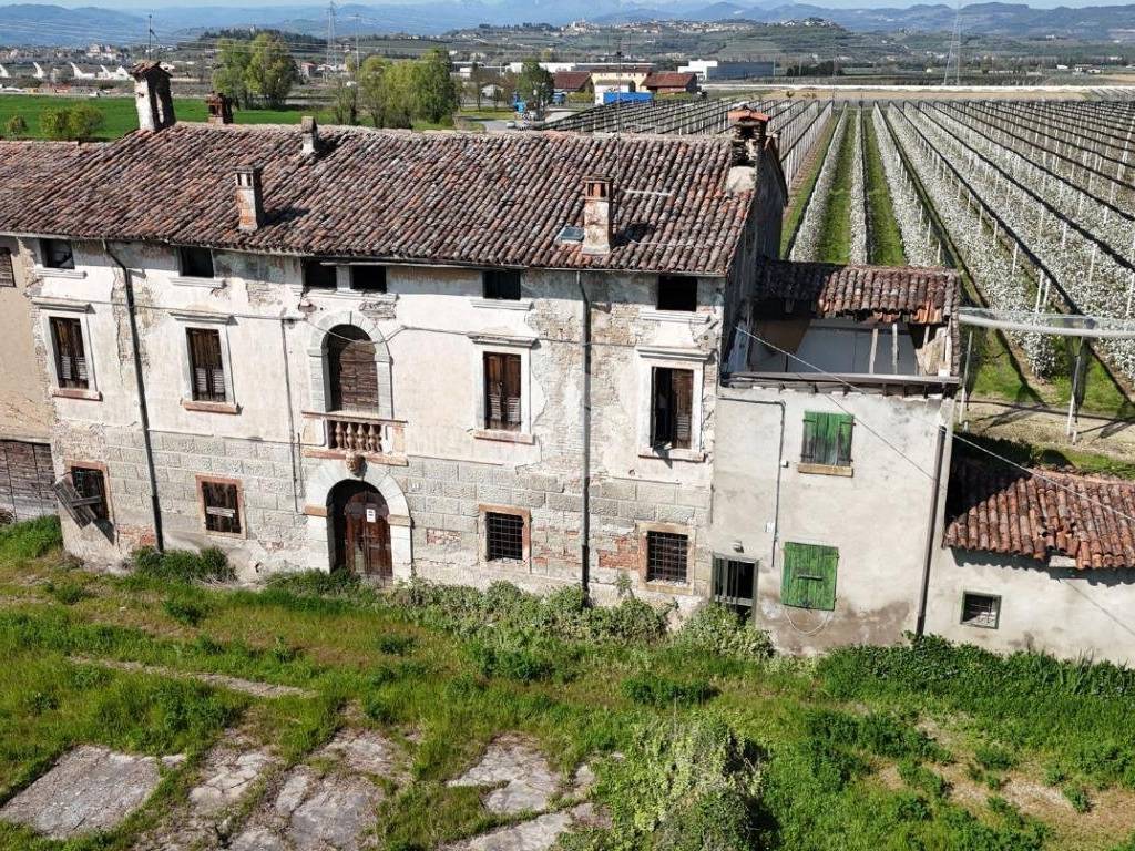 Vendita Rustico in via Buggia Belfiore. Da ristrutturare, 2590 m², rif ...