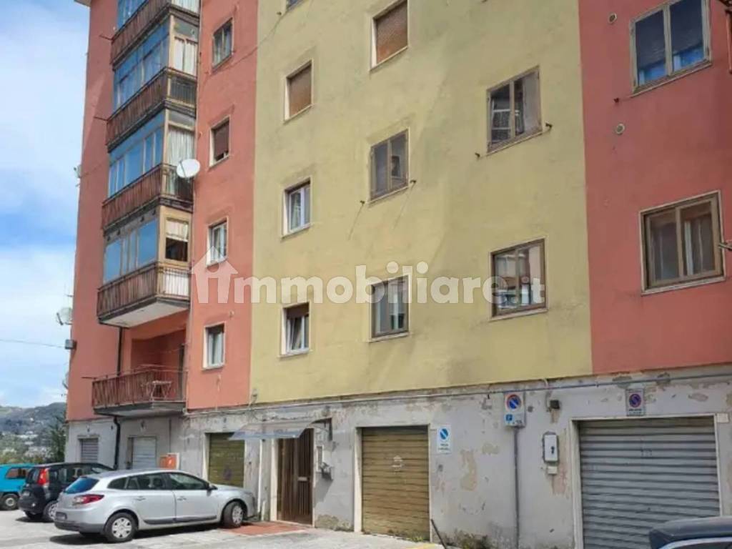 Vendita Appartamento in discesa San Gerardo. Potenza. Primo piano ...