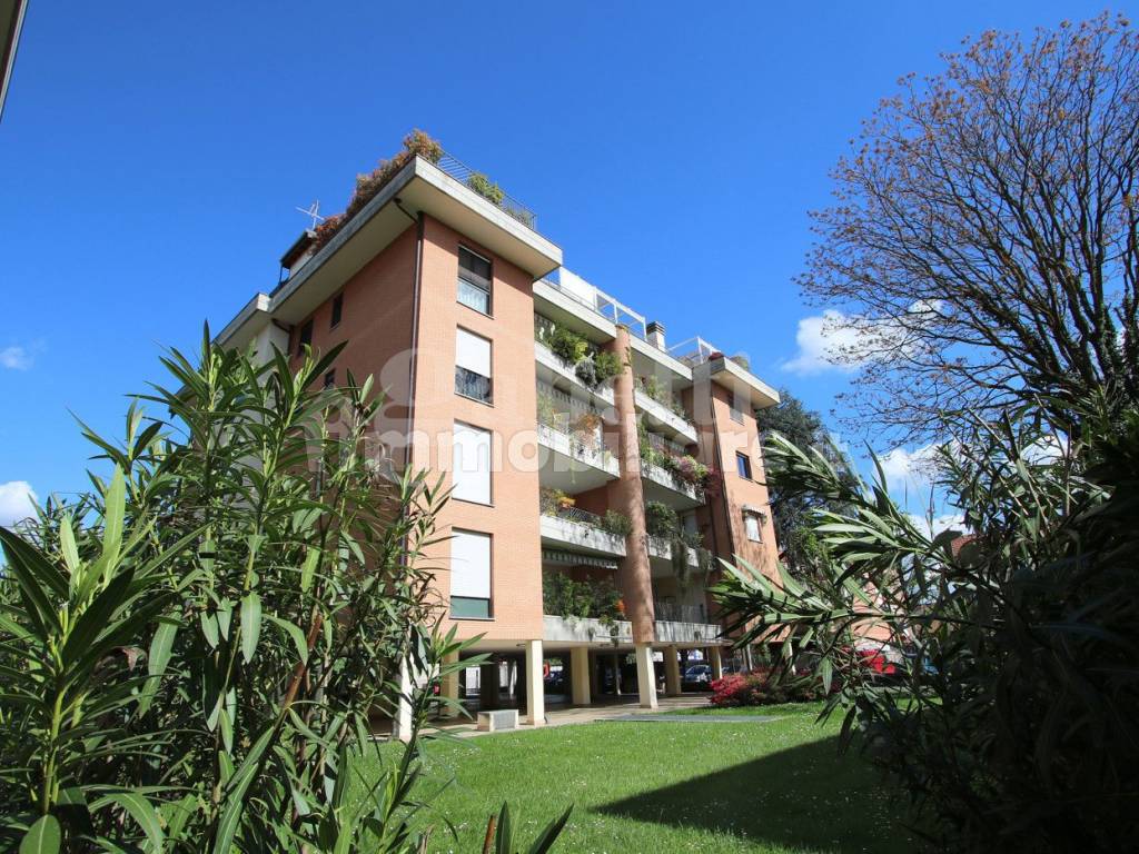 Vendita Appartamento Busto Arsizio. Trilocale in via Busona, 12. Buono ...