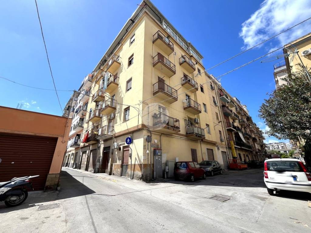 Vendita Appartamento Palermo. Trilocale in via Cortigiani 19. Ottimo ...