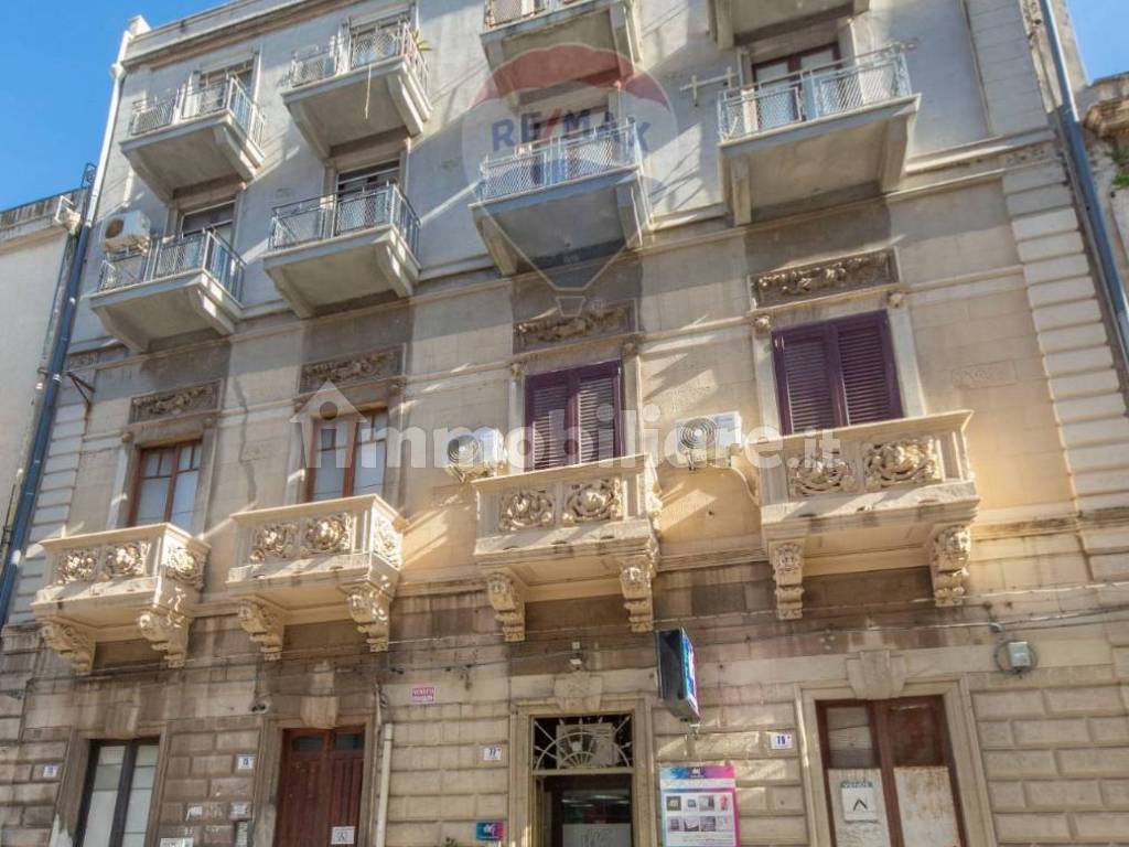 Vendita Appartamento in via Firenze 75. Catania. Da ristrutturare ...