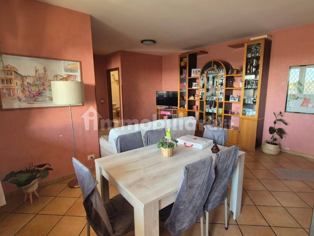 Vendita Appartamento Fiumicino. Trilocale in via Amico Bignami 93 ...