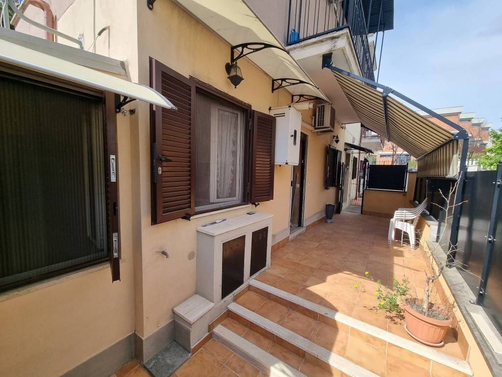 Vendita Appartamento Roma. Trilocale in via Cameri. Ottimo stato, piano ...