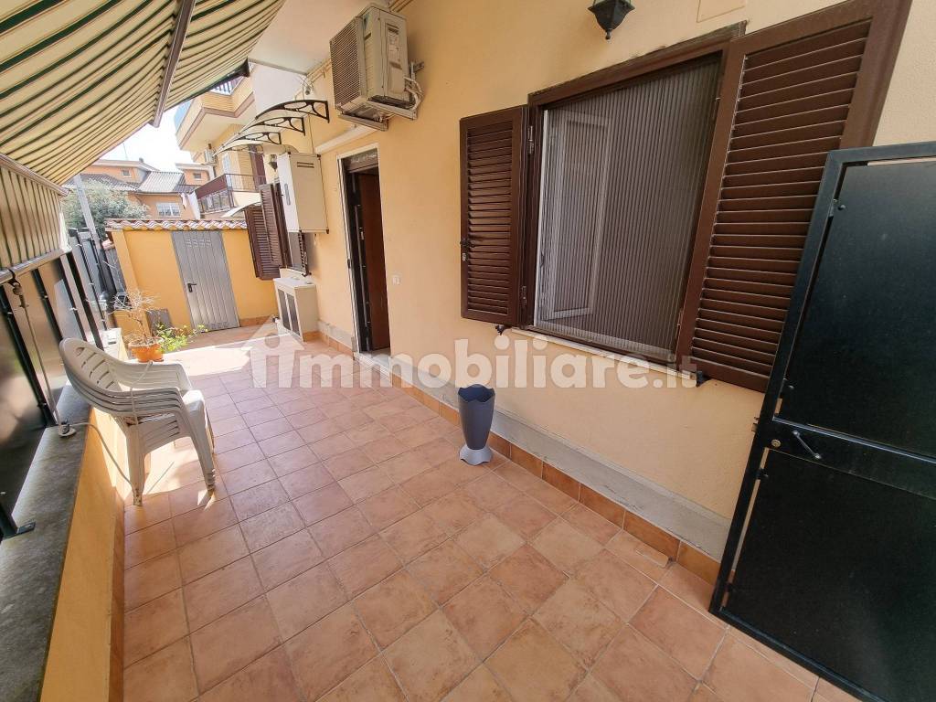 Vendita Appartamento Roma. Trilocale in via Cameri. Ottimo stato, piano ...