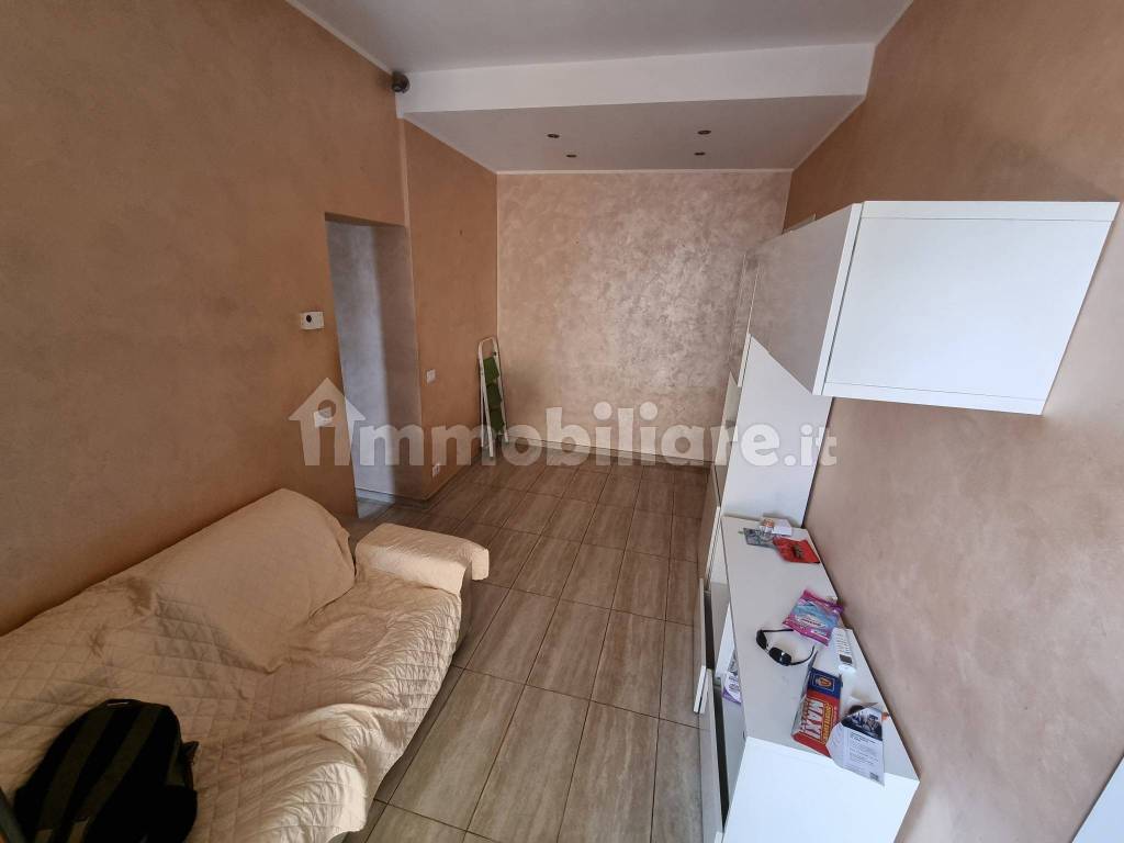 Vendita Appartamento Roma. Trilocale in via Cameri. Ottimo stato, piano ...