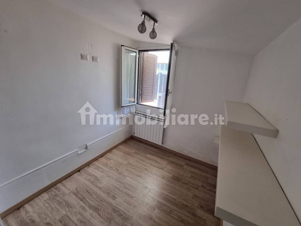 Vendita Appartamento Roma. Trilocale in via Cameri. Ottimo stato, piano ...