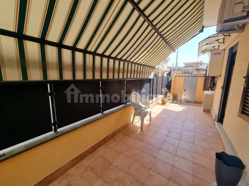 Vendita Appartamento Roma. Trilocale in via Cameri. Ottimo stato, piano ...