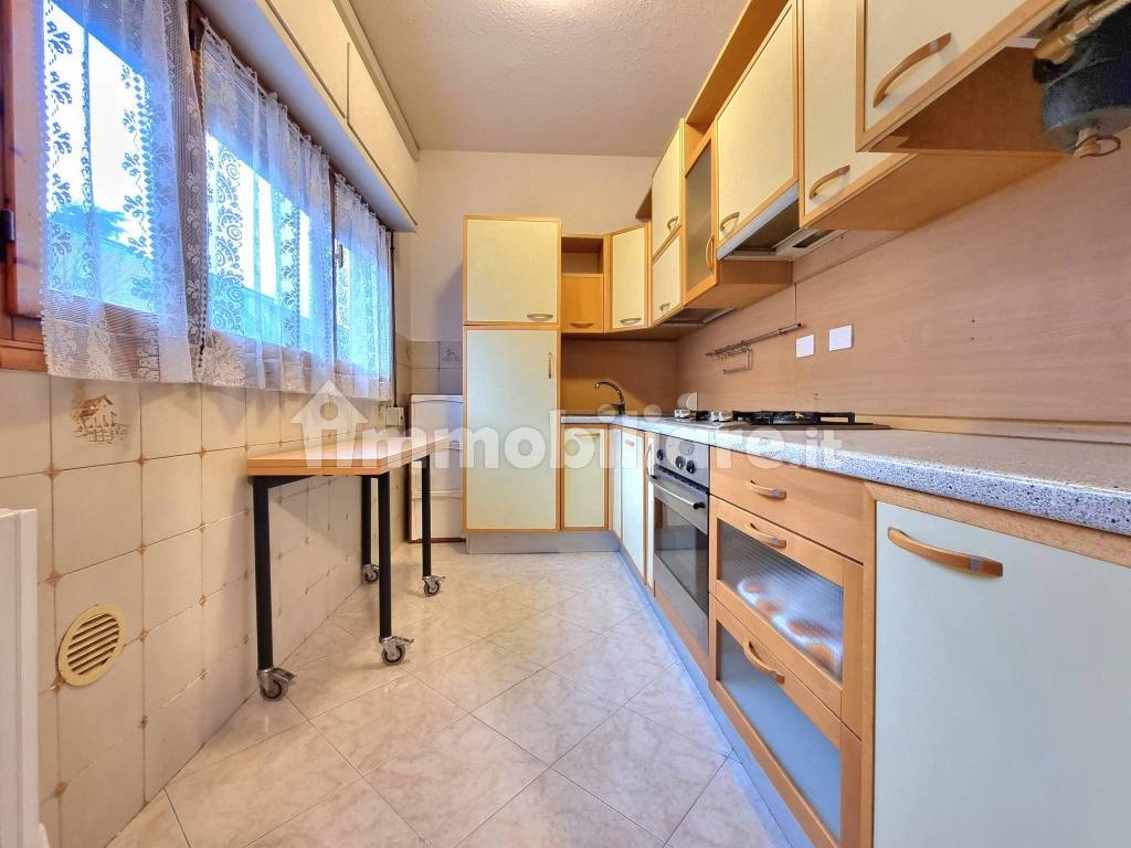 Stanza singola in affitto, affittasi camera singola via Galeazza ...