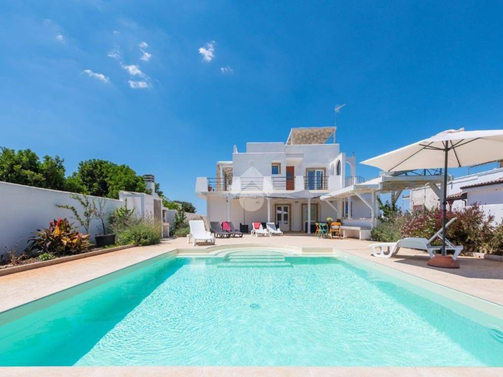 Vendita Villa unifamiliare in via torre suda 1 Racale. Nuova, posto ...